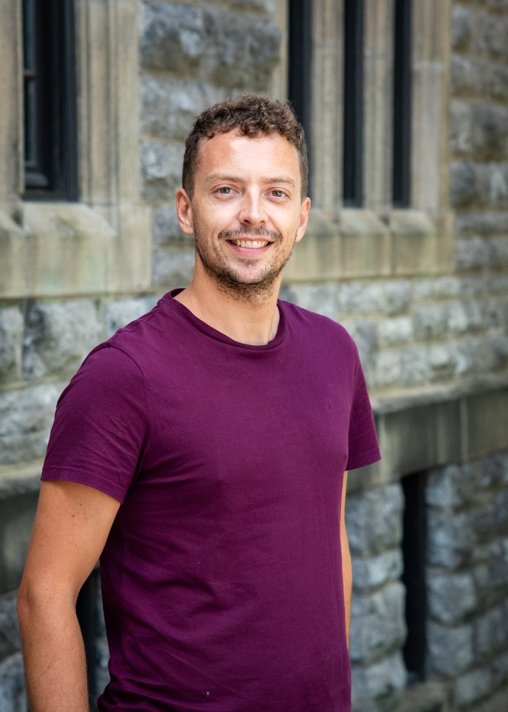 Prof. Chris Ashall – Assistant Astronomer/Professor at the Institute ...